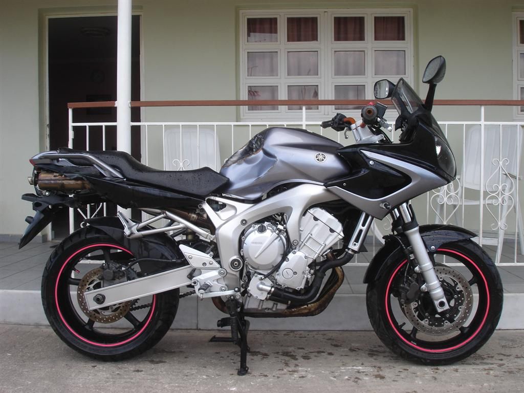 Ανταλλακτικά για YAMAHA FZ6 FAZER 2004 usedmotoparts.gr