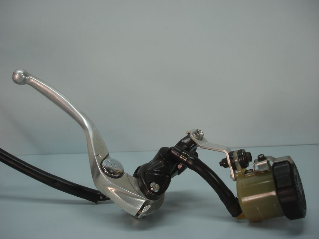 ΤΡΟΜΠΑ ΦΡΕΝΟΥ HONDA CBR 1000RR 2006 usedmotoparts.gr